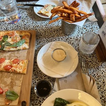 ROGUE KITCHEN & WETBAR - Updated December 2025 - 398 Photos & 412 ...