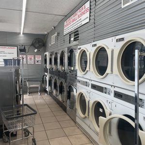 CLEAN CENTER LAUNDROMAT - Updated January 2026 - 16 Reviews - 7420 W ...