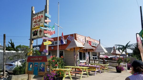 CUSTARD HUT AND PIZZA - Updated December 2025 - 21 Photos & 51 Reviews ...