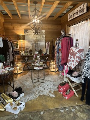 PAINTED TREE BOUTIQUES - TULSA - Updated May 2026 - 130 Photos - 8281 S ...