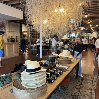 MAUFRAIS - Updated July 2025 - 30 Photos & 29 Reviews - 1512 S Congress ...