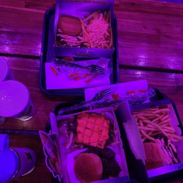 BURGER 3000 - Updated May 2025 - 519 Photos & 609 Reviews - 9846 Mason ...