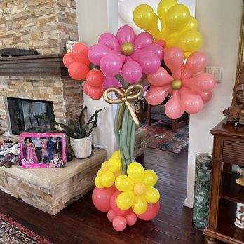 BALLOON STORY SANTA BARBARA - Updated May 2025 - 177 Photos - Santa ...