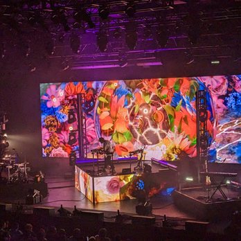 ROADRUNNER - Updated August 2024 - 41 Photos & 60 Reviews - 89 Guest St ...