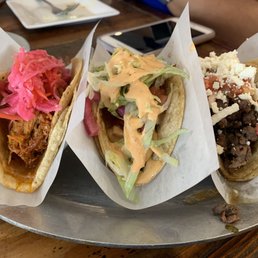 TACO Y VINO - Updated October 2025 - 461 Photos & 341 Reviews - 213 W ...