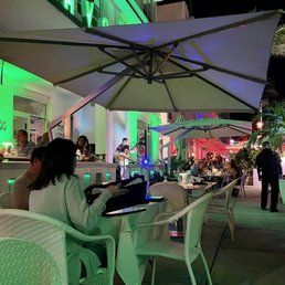 A FISH CALLED AVALON - Updated August 2025 - 1325 Photos & 942 Reviews ...