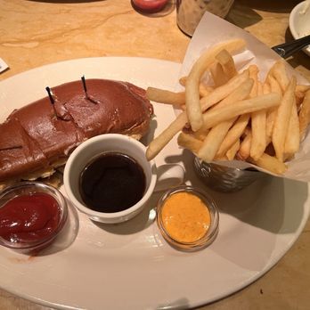 THE CHEESECAKE FACTORY - Updated January 2025 - 1677 Photos & 1476 ...