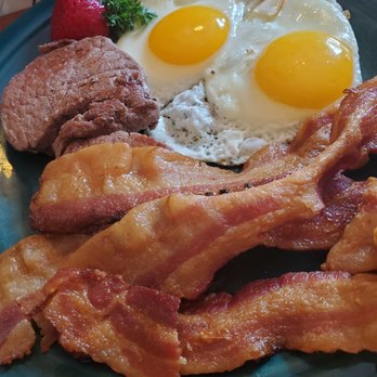 SIMPLY DELICIOUS CAFE & BAKERY - Updated March 2025 - 714 Photos & 817 ...