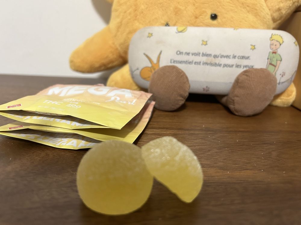 FRESH KARMA - Updated November 2025 - 21 Photos & 26 Reviews - 240 E ...