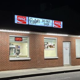 RALPHS DONUT SHOP - Updated July 2025 - 99 Photos & 210 Reviews - 59 S ...