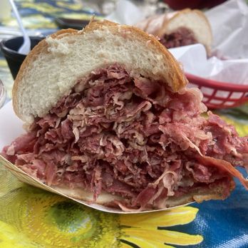 JOHNNIE’S PASTRAMI RESTAURANT - Updated October 2024 - 2039 Photos ...