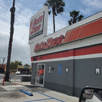 AUTOZONE AUTO PARTS - Updated October 2025 - 44 Reviews - 685 Broadway ...