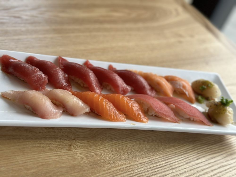 Round 1 ayce sushi- top left is hon magura (unlimited with omakase set ...