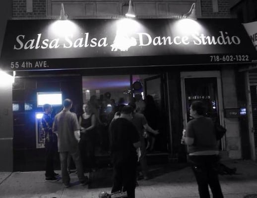 SALSA SALSA DANCE STUDIO - 22 Photos & 56 Reviews - Performing Arts ...