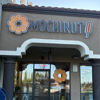 MOCHINUT - RENO - Updated December 2025 - 261 Photos & 98 Reviews ...