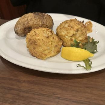 G & M RESTAURANT & LOUNGE - Updated April 2025 - 2806 Photos & 3562 ...