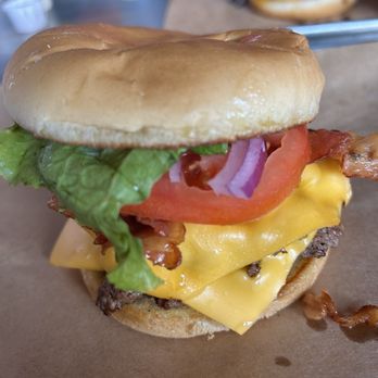 BARDSTOWN BURGER - 95 Photos & 131 Reviews - 126 N 3rd St, Bardstown ...