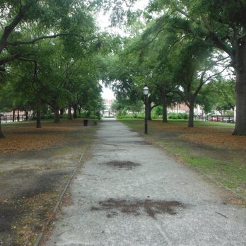 WRAGG SQUARE - Updated October 2025 - 88 Photos - 342 Meeting St ...