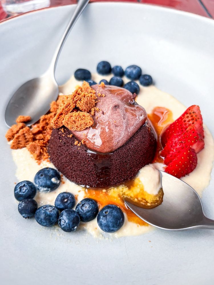 DIVE - Updated November 2025 - 118 Photos & 69 Reviews - 1417 Orange ...