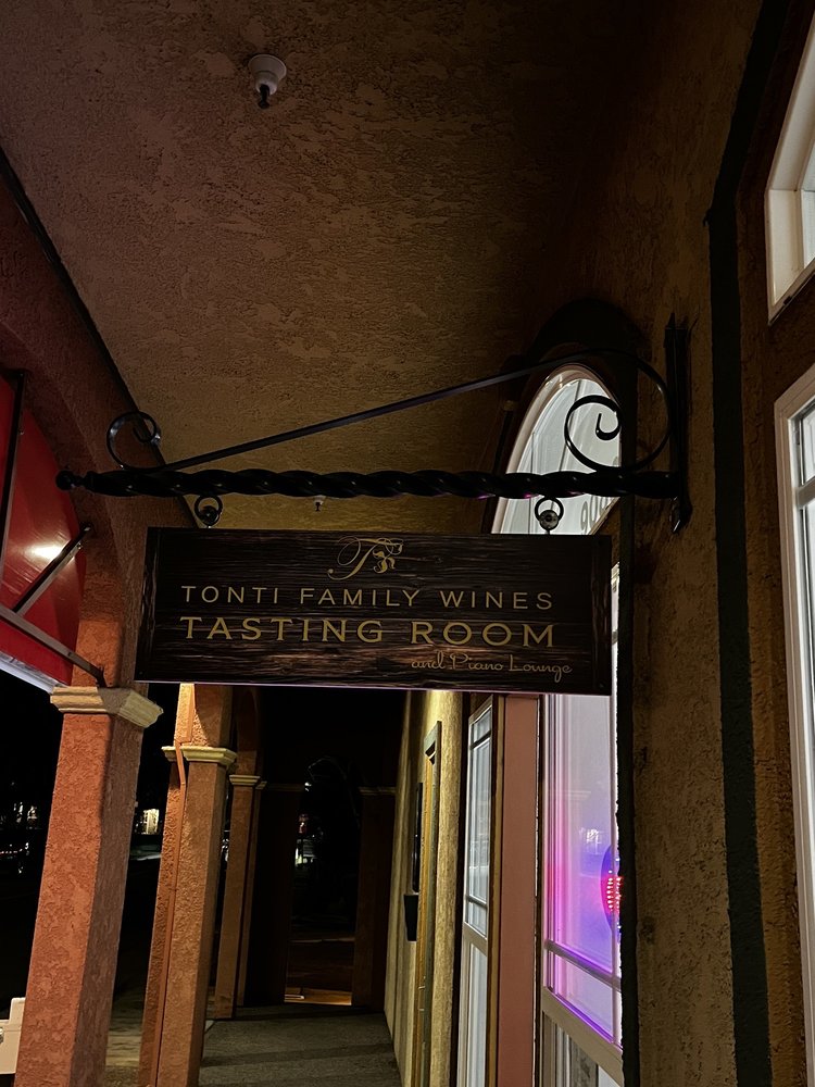 TONTI FAMILY WINES - Updated October 2025 - 9086 Windsor Rd, Windsor ...