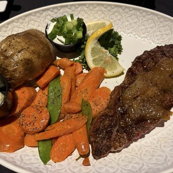 ROOSTER’S STEAK & CHOP HOUSE - Updated December 2025 - 103 Photos & 258 ...