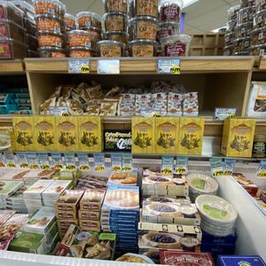 TRADER JOE’S - 108 Photos & 254 Reviews - 4555 Roosevelt Way NE ...