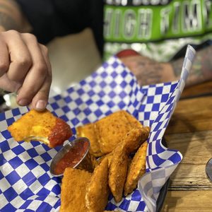 CROSS EYED COW PIZZA - Updated June 2024 - 408 Photos & 387 Reviews ...