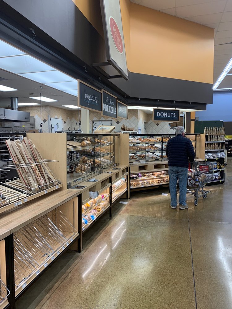 PAYLESS SUPERMARKET - 19 Photos & 16 Reviews - 1845 N Scatterfield Rd ...