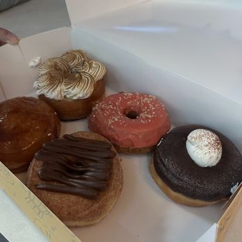 DOCE DONUT CO - Updated August 2025 - 112 Photos & 60 Reviews - 2305 ...