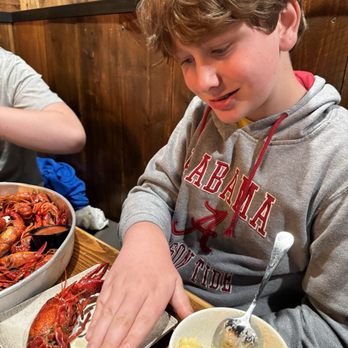 Rachel Roux's Instagram, Twitter & Facebook on IDCrawl