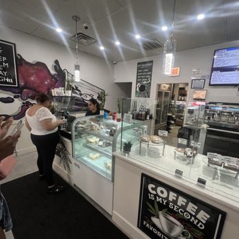 THE HIGH CROWD CAFE - Updated December 2025 - 37 Photos & 27 Reviews ...