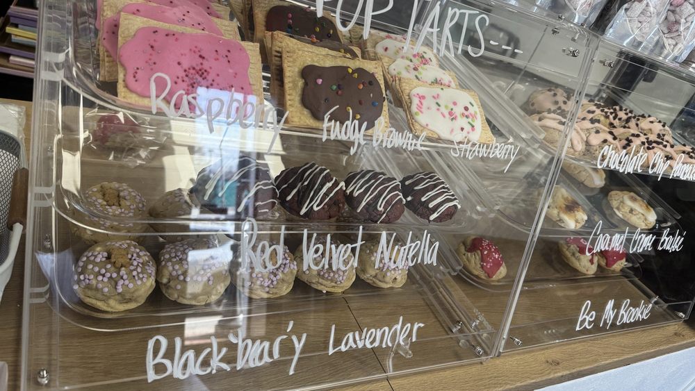 SUGARBUTTER BAKERY - Updated October 2025 - 109 N Broad St, Griffith ...