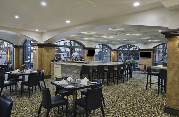 2800 KITCHEN & LOUNGE - 58 Photos & 17 Reviews - 2800 Via Cabrillo ...