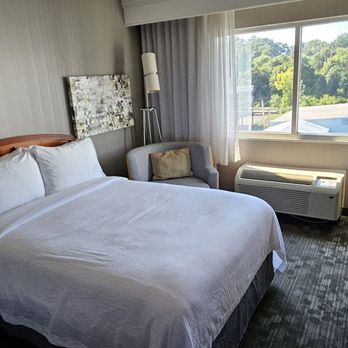 COURTYARD BY MARRIOTT LYNDHURST MEADOWLANDS - Updated December 2025 ...