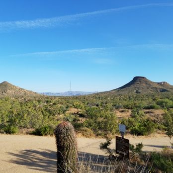 BROWN’S RANCH TRAILHEAD - Updated December 2025 - 347 Photos & 47 ...