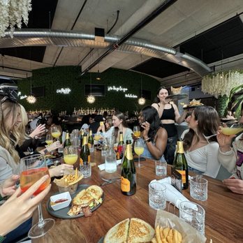 MUSE LOUNGE - Updated November 2025 - 338 Photos & 140 Reviews - 224 ...