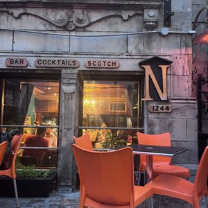 TITTLE TATTLE BAR - 22 Rue Saint-Paul E, Montréal, Quebec - Cocktail ...