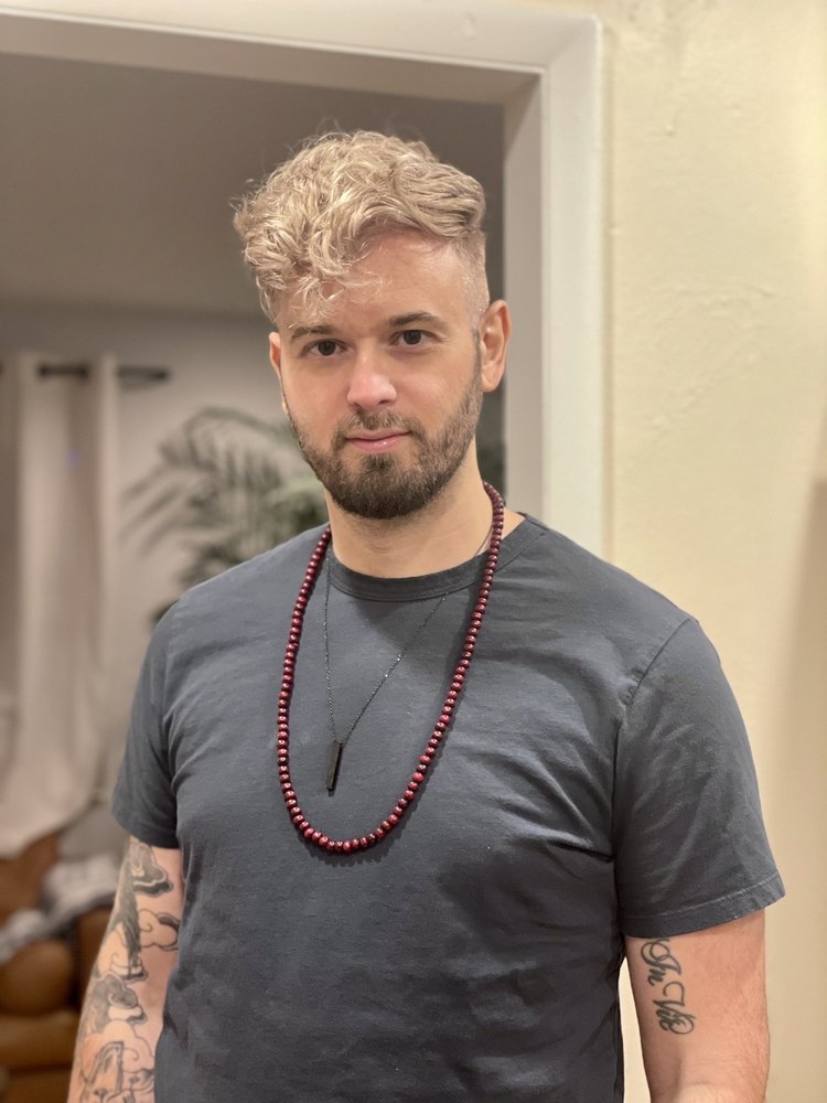 FLOYD’S 99 BARBERSHOP - Updated October 2025 - 47 Photos & 116 Reviews ...