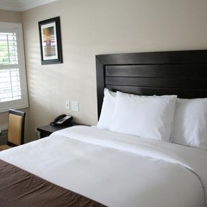 HAMPTON INN RIVERSIDE DOWNTOWN - 98 Photos & 27 Reviews - Hotels - 3505 ...