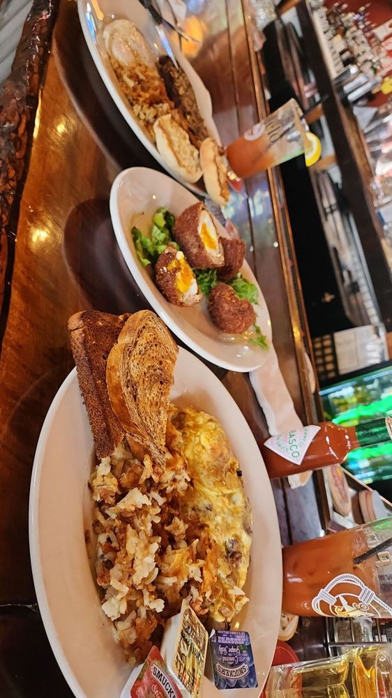 THE EVERGREEN PUB & GRILL - Updated December 2025 - 51 Photos & 119 ...