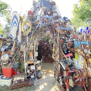 CATHEDRAL OF JUNK - 631 Photos & 225 Reviews - 4422 Lareina Dr, Austin ...