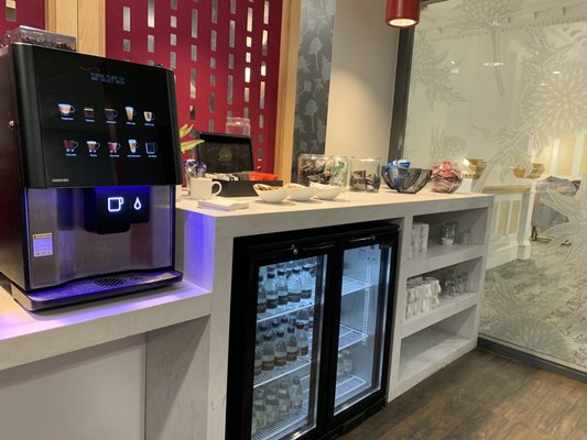 LNER FIRST CLASS LOUNGE - Updated December 2025 - Waverley Station ...