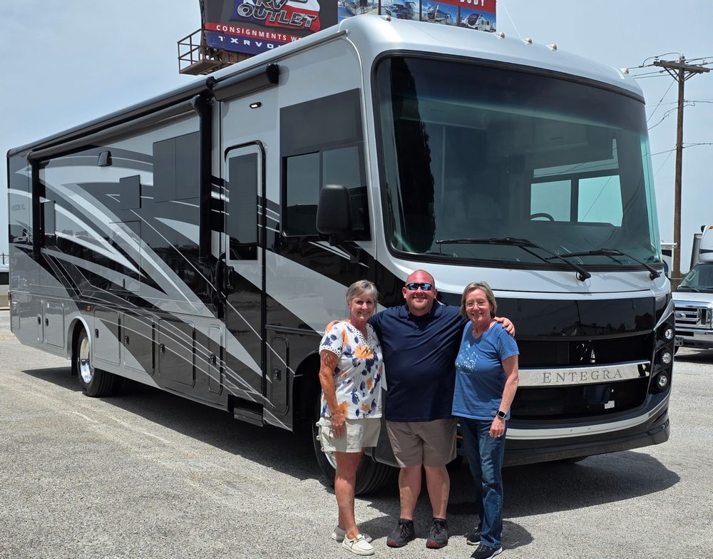 TEXAS RV OUTLET SUPERSTORE - Updated January 2026 - 25 Photos & 20 ...