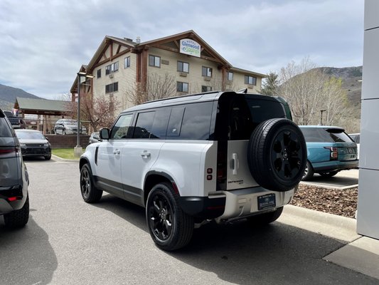 LAND ROVER ROARING FORK - Updated December 2025 - 41 Photos & 34 ...