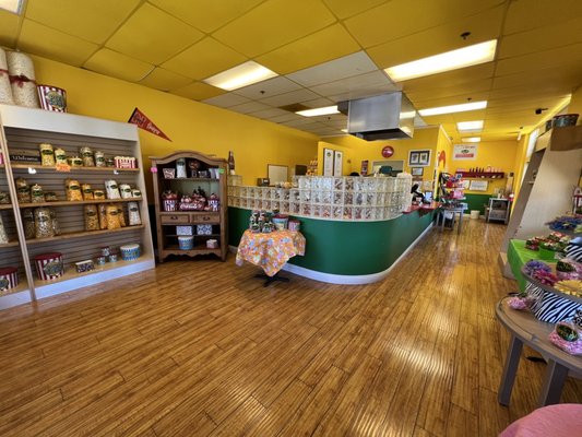 THE POPCORN STORE - Updated January 2026 - 140 Photos & 169 Reviews ...