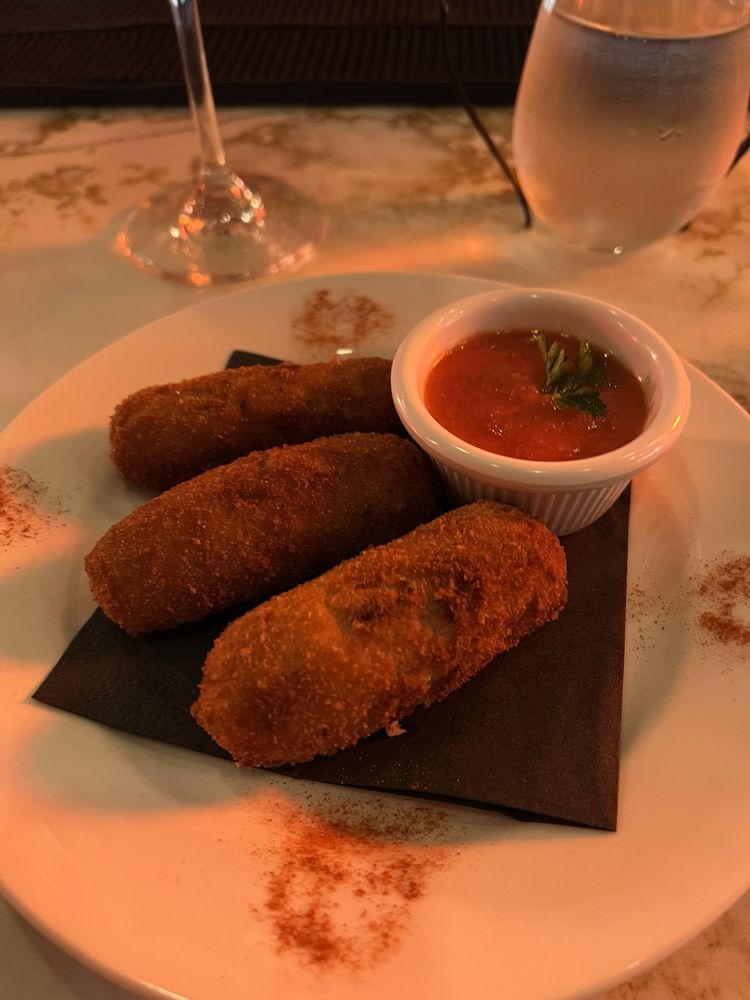 IMPORTANTE BODEGA BAR - Updated January 2026 - 115 Photos & 46 Reviews ...