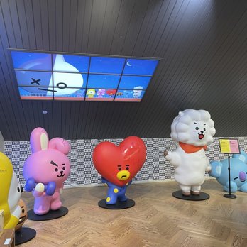 LINE FRIENDS - Updated December 2025 - 2120 Photos & 291 Reviews - 1515 ...