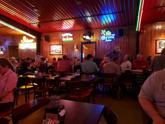 COUNTRY TAVERN - 122 Photos & 172 Reviews - Barbeque - 1526 Fm 2767 ...