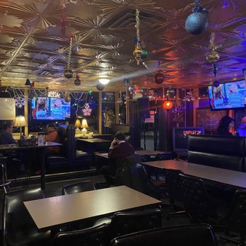 CHATTERBOX PUB - Updated July 2025 - 83 Photos & 248 Reviews - 2229 E ...