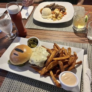 CONNOLLY’S CORNER - 136 Photos & 136 Reviews - 71-15 Grand Ave, Maspeth ...